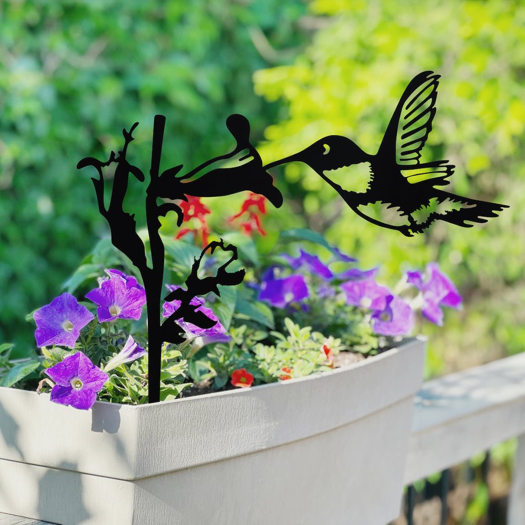 Outdoor Metal Cut Out Garden Art Hummingbird – Marmalade Mercantile